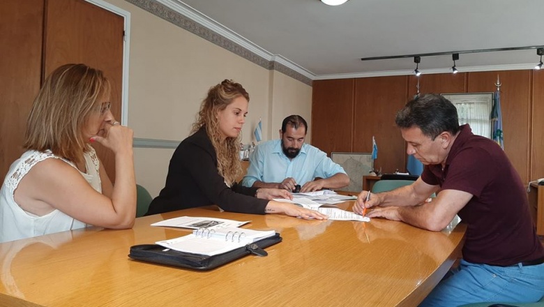 General Guido: Rocha firmó convenio para el pago electrónico de ...